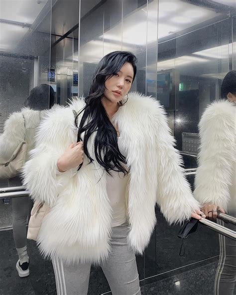 Thickfurlover On Twitter Https T Co Q Jtxteml Fur Furcoat Furfetish Https T Co