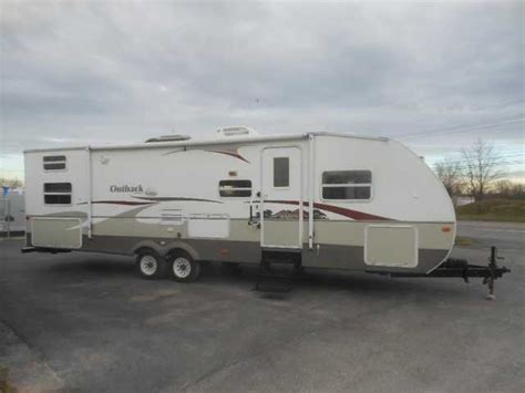 2006 Used Keystone Outback Sydney Edition 31 Rqs Quad Bh Travel