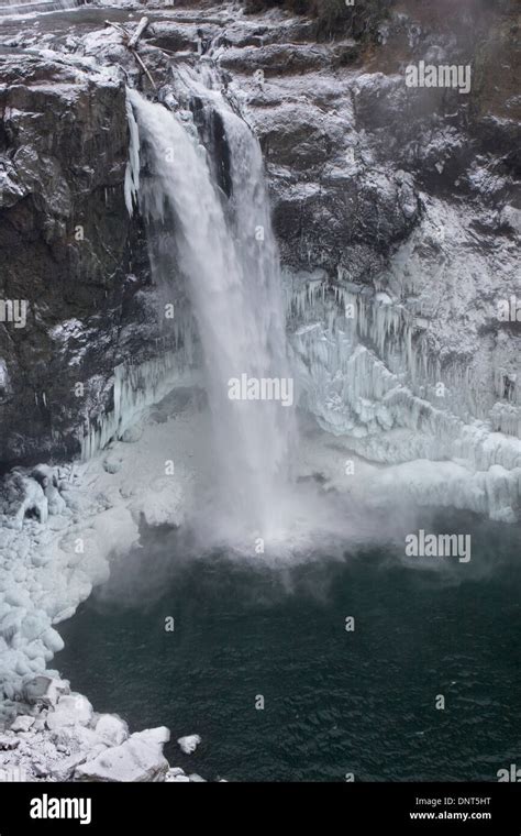 Snoqualmie Falls In Winter With Snow And Ice Snoqualmie Washington