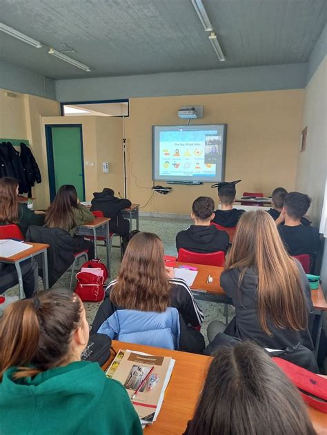 ΕΡΓΑΣΤΗΡΙΟ ΔΕΞΙΟΤΗΤΩΝ ΓΥΜΝΑΣΙΟΥ Εκπαιδευτήρια Ν Μπακογιάννη