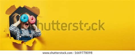 121 Imágenes Fotos De Stock Objetos En 3d Y Vectores Sobre Happy Cute