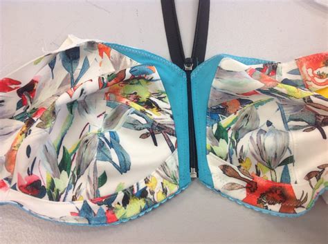 Add A Zipper To Your Bra A Tutorial By Your Fairy Bra Mother And Bra Makers Supply Sewing Bras