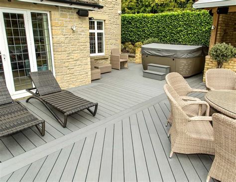 Composite Decking Layout