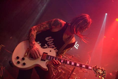 Uncovering Flexible Frequency Hopping Stageclix