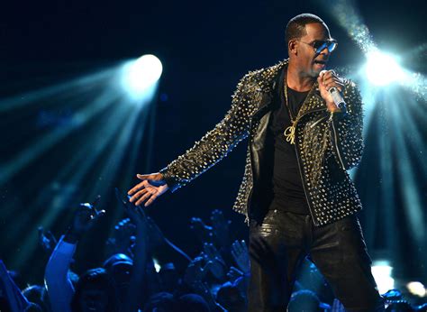 Download Singing Prowess Of R Kelly Wallpaper