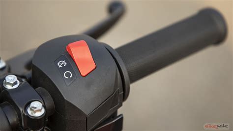 KTM RC 200 Clutch Lever Image – BikeWale