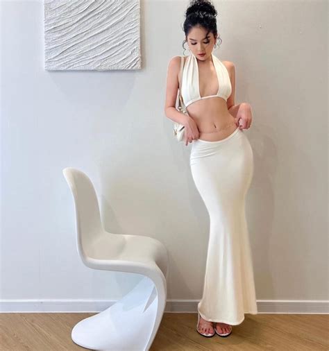 H Nh Nh Ng C Trinh Sexy G I C M Quy N R