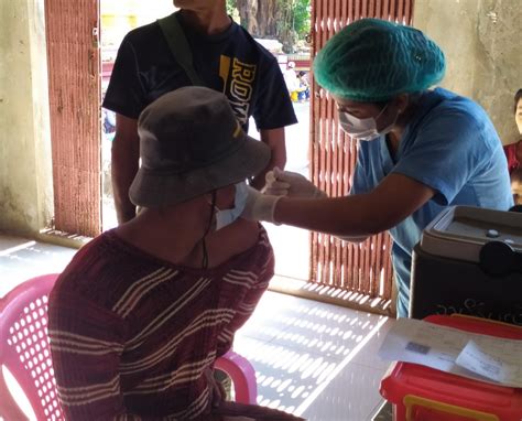 အမာမြို့၌ ပထမအကြိမ် ကာကွယ်ဆေးထိုးနှံပြီးသော ပြည်သူများအား ဒုတိယအကြိမ်အဖြစ် ကိုဗစ် ၁၉ ကာကွယ်ဆေး