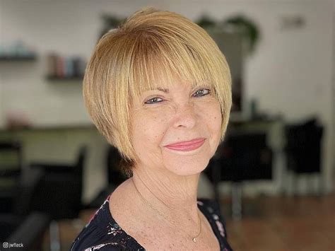 24 Flattering Pixie Haircuts For Women Over 50 With Fine Thin Hair