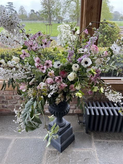 April Wedding Flowers 60 Photos