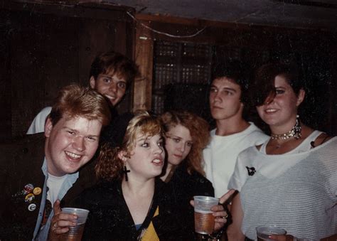 20 Totally Tubular Photos From 80s College Parties Ebaums World