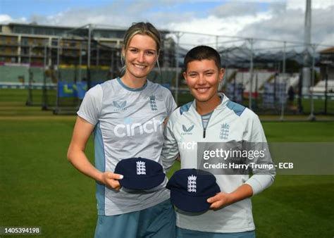 Cricket Start Photos And Premium High Res Pictures Getty Images