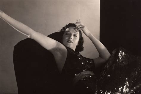 Sharp Clear Pictures Edward Steichens World War I And Condé Nast Years The Art Institute Of