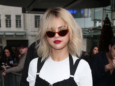 Selena Gomez Short Hair With Side Bangs