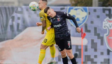 УПЛ «Дніпро 1 мінімально здолав «Верес