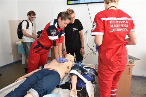 Ямпільська станція екстреної медичної допомоги отримала реанімобіль ЯМПІЛЬ Info