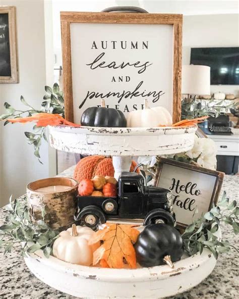 30 Gorgeous Examples Of Fall Tiered Tray Décor