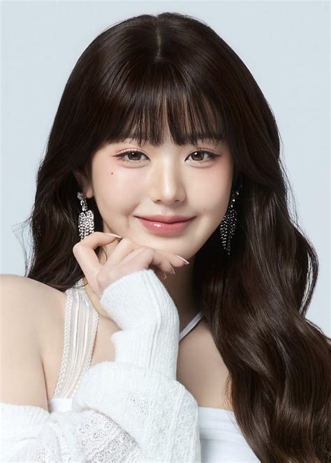 𝓦𝓸𝓷𝔂𝓸𝓾𝓷𝓰🐰 Wonyoungism Icons Wonyoungism Photo Wonyoung Ive Photoshoot