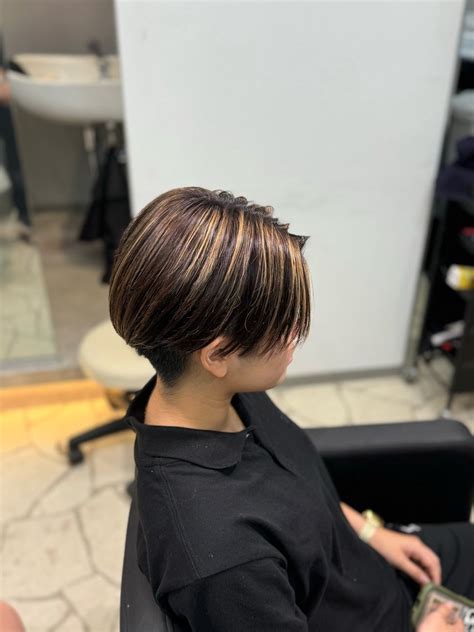 【メッシュ】2024年夏人気のメッシュのヘアカラー・髪色カタログ｜ミニモ
