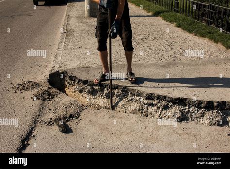 Curb Block Hi Res Stock Photography And Images Alamy