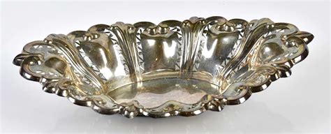 Lot 2305 William Devenport An Edward Vii Hallmarked