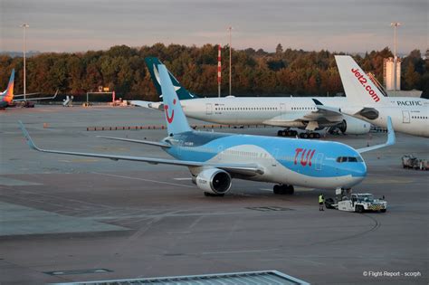Review of TUI Airways flight from Manchester to Palma De Mallorca in ...