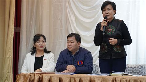 УИХ ын гишүүн Б Жаргалмаа тойрогтоо ажиллалаа