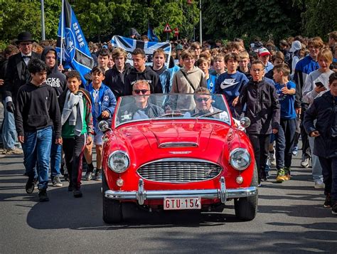 Na 40 Jaar Dienst In Het Onderwijs Kan Ivan Delaere Genieten Van Zijn
