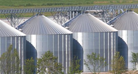 The Dangers Of Siloed Data And How To Avoid Them