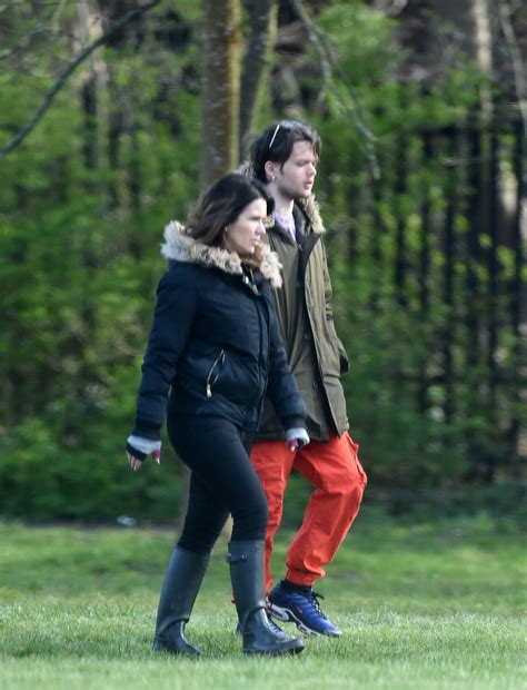 Susanna Reid Out Hiking In London Hawtcelebs