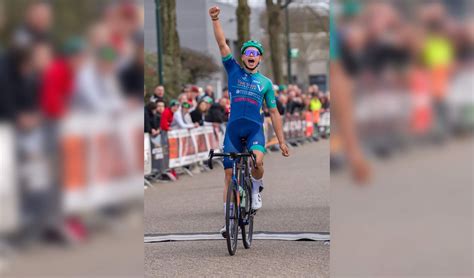 Christiaan Van Rees Tóch In Arno Wallaard Memorial Al Het Nieuws Uit