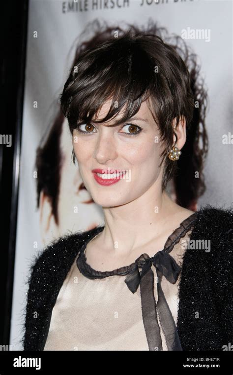 WINONA RYDER MILK LOS ANGELES PREMIERE BEVERLY HILLS LOS ANGELES CA USA 13 November 2008 Stock