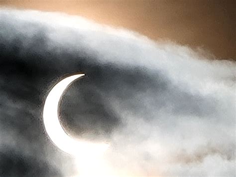 My Friends Captured These Eclipse Photos With Their Pixels And I M Pretty Jealous Android Central