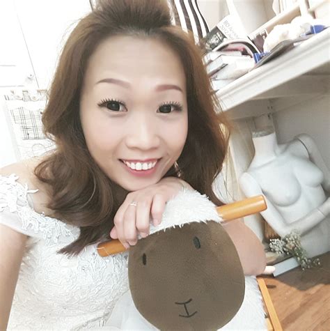 Yong Sheng T Shop 【 荣成礼坊 酷多多 酷skr人】 🍀~凡购买一盒荣成精选月饼set A Rm49 90，之后购买荣成广式月饼或冰皮月饼系列 任选口味