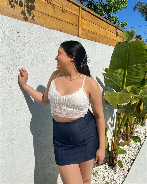 Daisy Lace Bralette Top Marmol Boutique