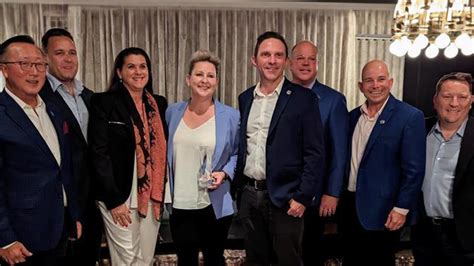 Data 3 Earns Prestigious Title Cisco Customer Experience Partner Of The Year For The Asia