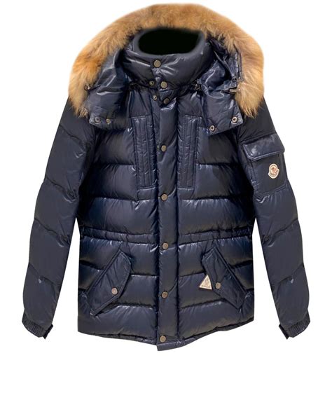 Moncler Темно синий полиэстеровый пуховик для женщин купить в интернет магазине с доставкой