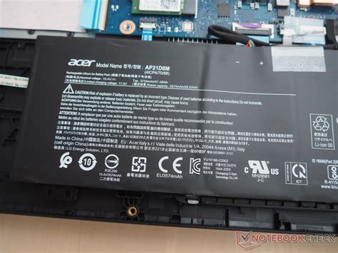 Análisis del Acer Nitro V ANV Portátil económico para juegos con RTX