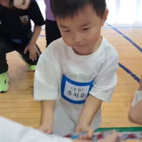 오징어게임 체육대회 줄다리기 영월 주천 병설유치원 청팀 영차하는 지우 Youtube