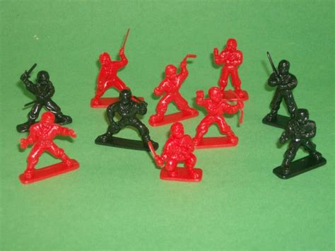 Ninjas 30 Piece Plastic Figures Set