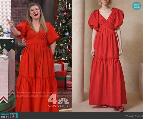 Wornontv Kellys Red Puff Sleeve Maxi Dress On The Kelly Clarkson Show