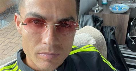 유로파리그 앞둔 호날두 핑크 선글라스로 시선 강탈