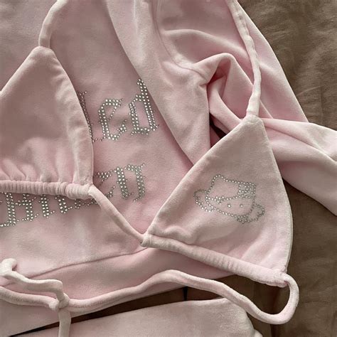 Sugar And Vapor Hello Kitty Rhinestone Set • Bikini Depop