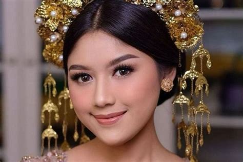 Calon Istri Kaesang Pangarep Inilah Calon Menantu Presiden Joko Widodo