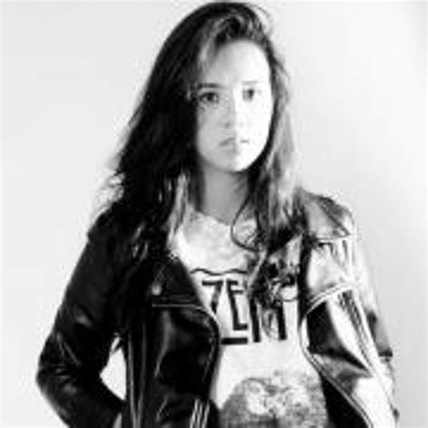 Stream Gabriella Carias Music Listen To Songs Albums Playlists For