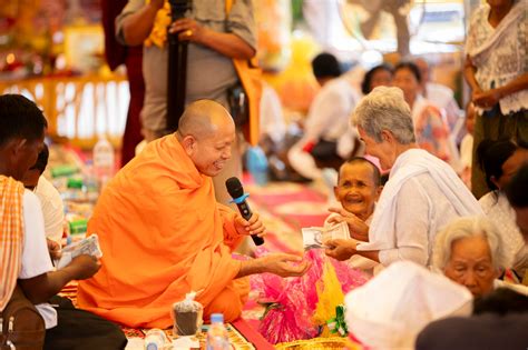 វត្ត ពោធិ៍វាល វត្ត ពោធិ៍វាល Added A New Photo