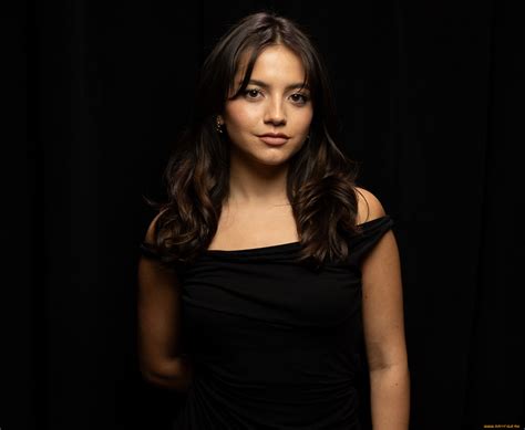 Обои Isabela Merce Actress 2024 Photoshoot Девушки Брюнетки Шатенки обои для рабочего стола