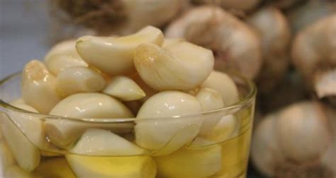 როგორ ვუმკურნალოთ ყურის ტკივილებს სახლის პირობებში