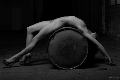 Arch Artistic Nude Photo By Photographer Mark Hillyer At Model Society