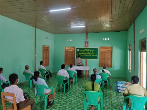 ထီးလင်းမြို့နယ်တွင် မိုးစပါးမျိုးစေ့ထုတ်စိုက်ပျိုးသည့် တောင်သူများအား ထောက်ပံ့ငွေများပေးအပ